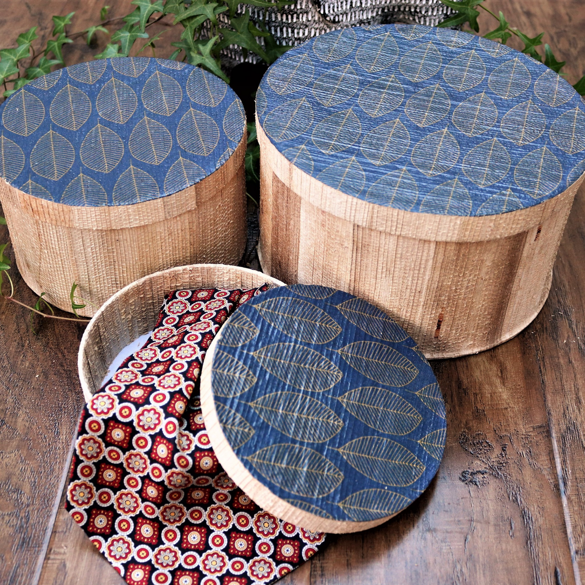 Kela Round Storage box - Blue & Gold Leaves | Anav